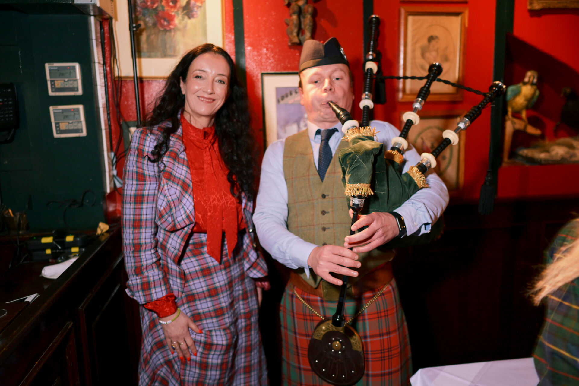 Fashion Roundtable and The Fashion People Host Burns Night Dinner at ...