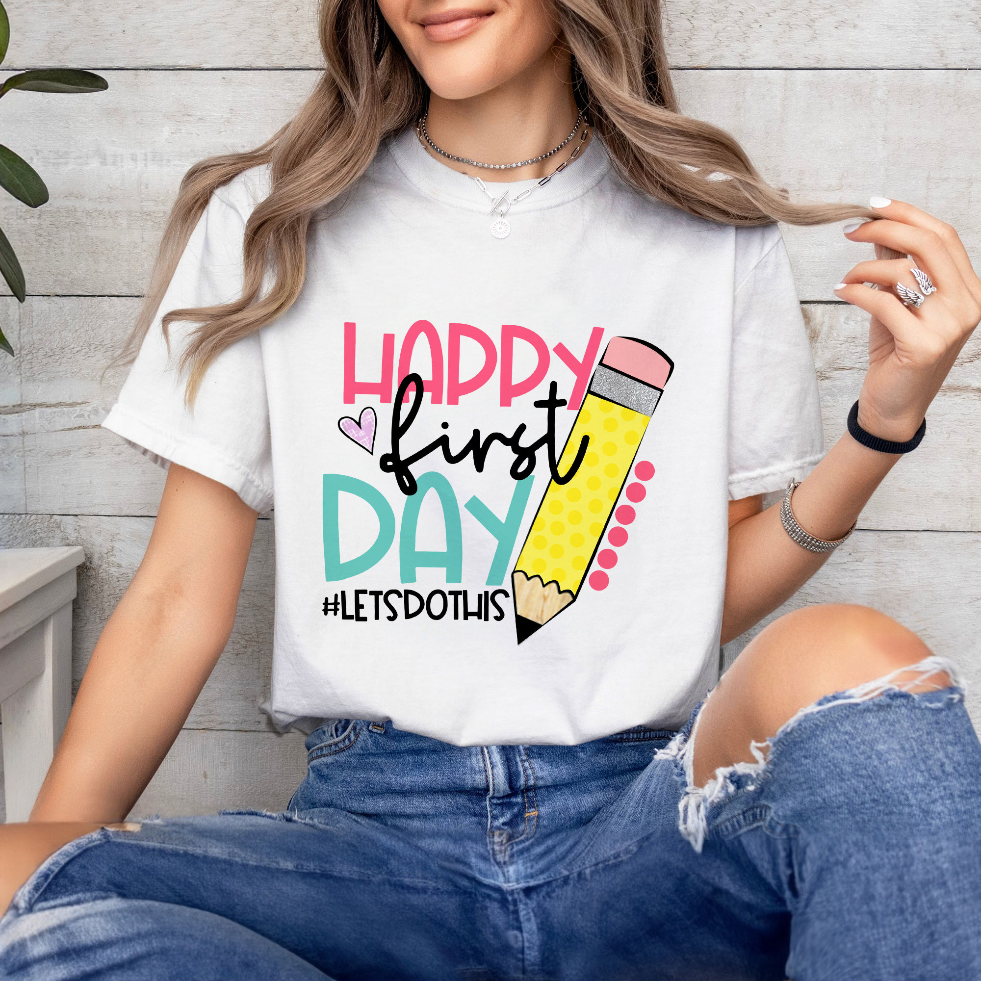 Back to school - Happy First Day - Gift For Friends, Women, Men ...