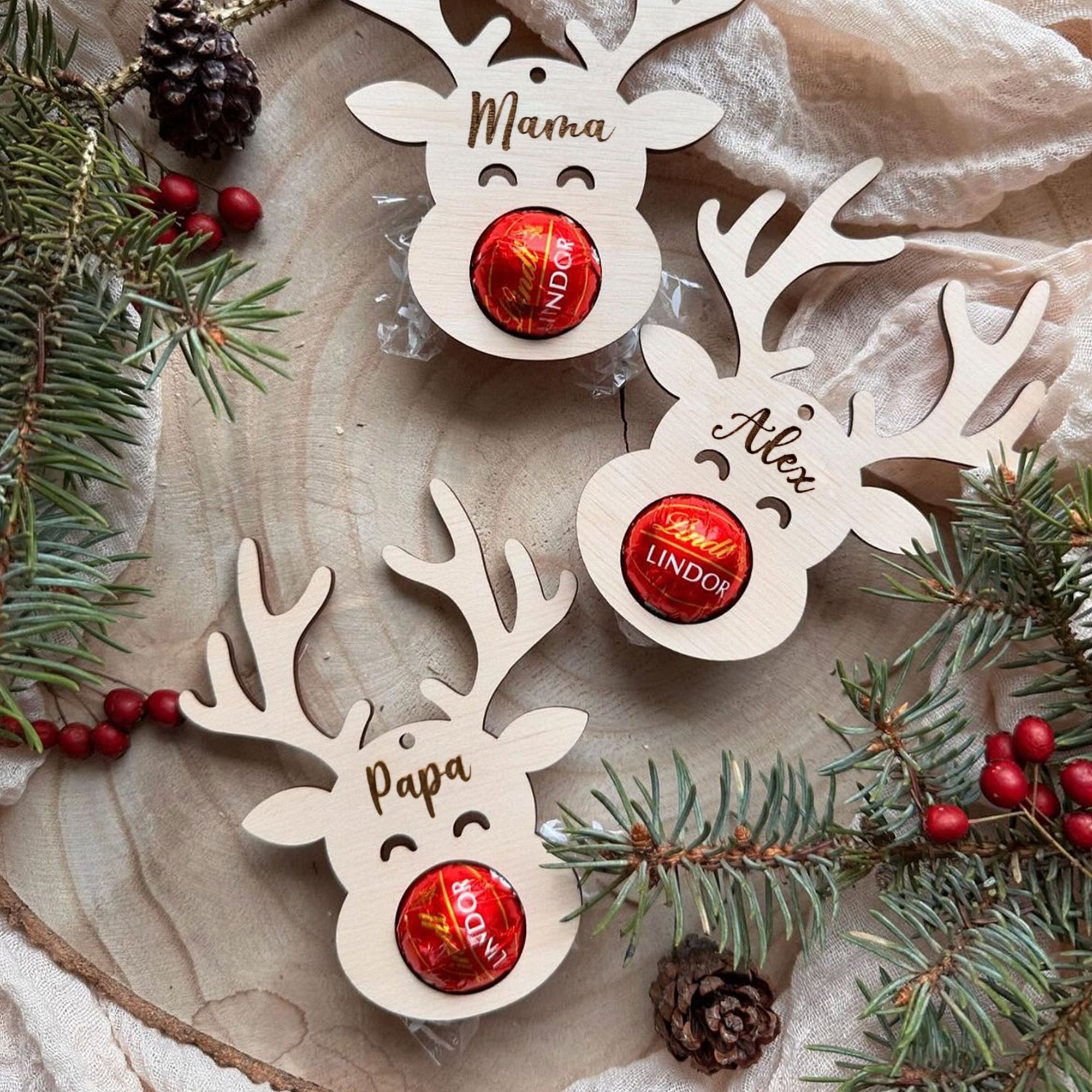 Personalized Set - Family Gifts - Personalised Engraved Wooden Reindeer ...