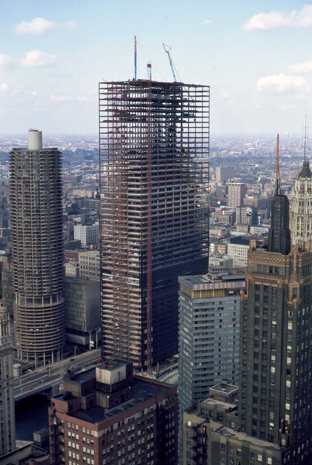 330 N. Wabash AMA Plaza (IBM Plaza) Mies van der Rohe | Chicago ...