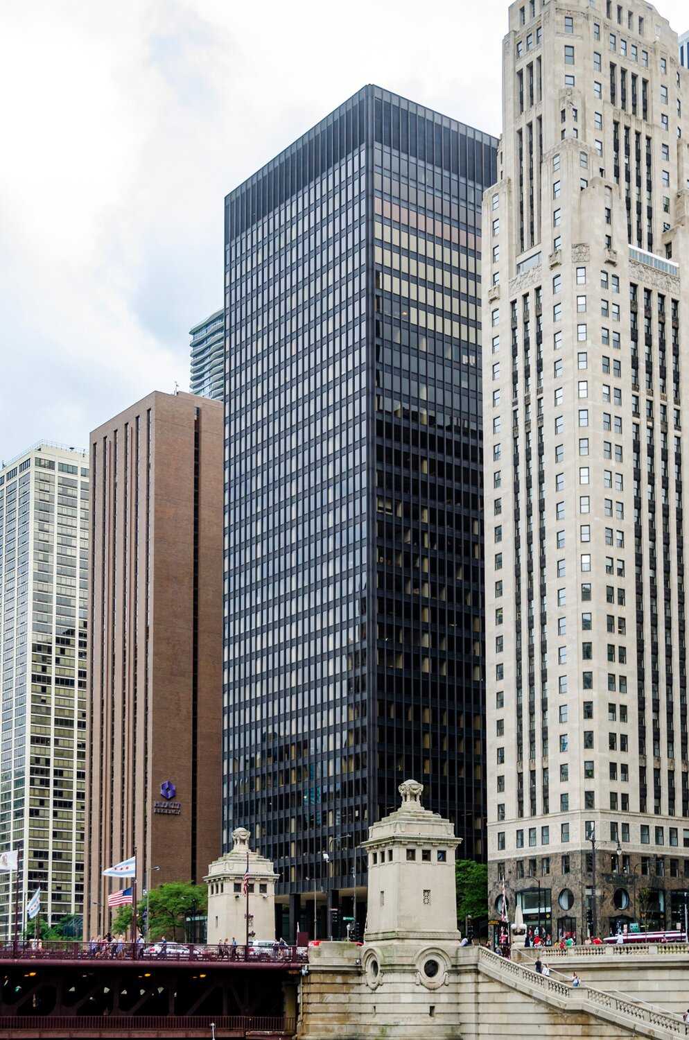 111 East Wacker (One Illinois Center) | Chicago Architecture Center