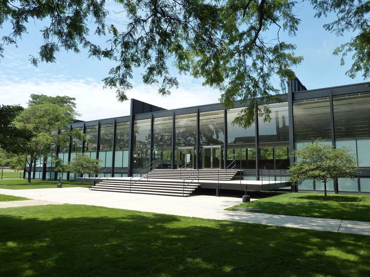 S.R. Crown Hall | Chicago Architecture Center