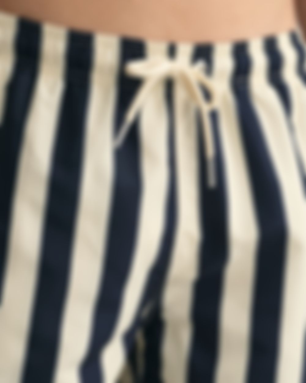 Badeshorts med striper og klassisk passform | GANT Norge