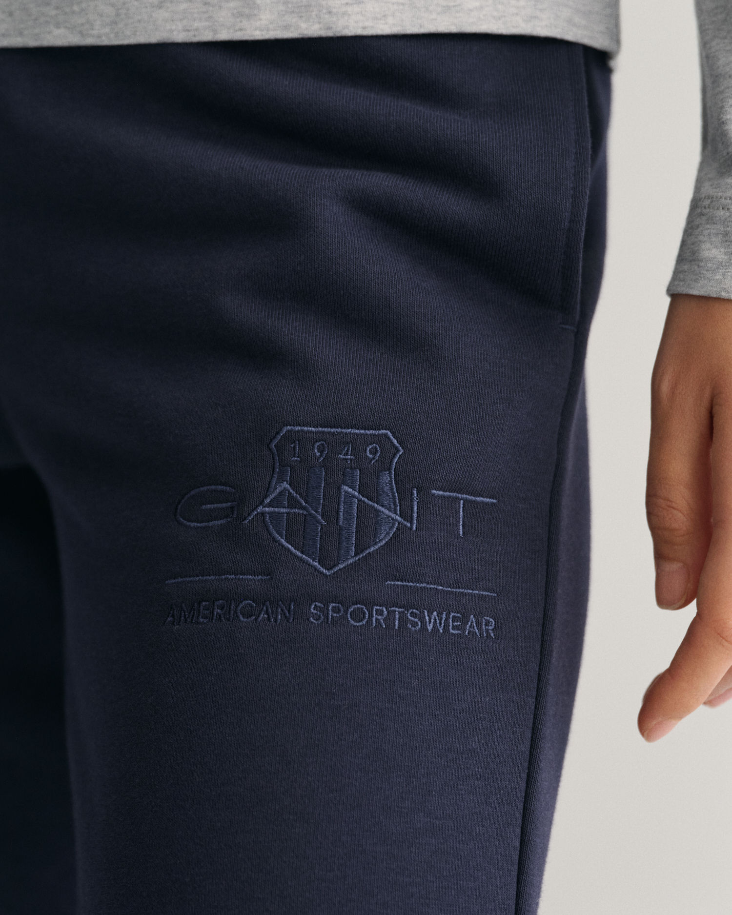 Tonal archive shield joggebukser | Siste mote: Klær, tilbehør og ...