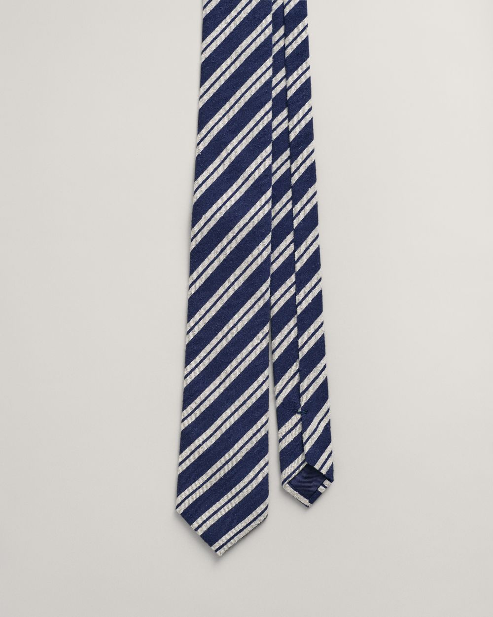 Stripete slips i råsilke | GANT Norge