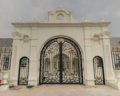 Custom Iron Gate Designs - Monarch Ironworks