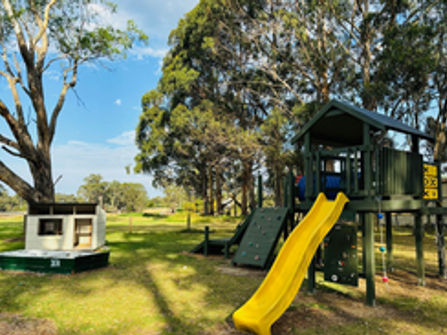 Woodside beach hotel - brand new 25 year lease to , located in vic 12494