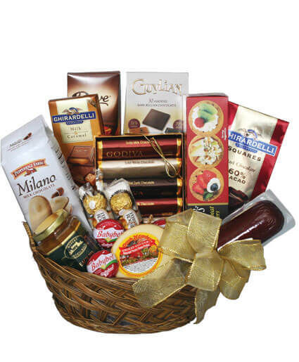 CUSTOM GIFT BASKET - Community Directory Product By Lesley's Flowers ...