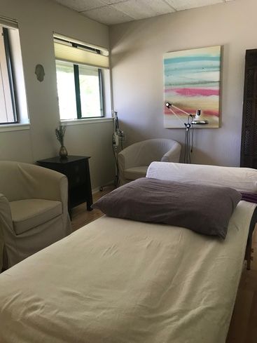 Massage Therapy Room - Treatment rooms and therapy offices to rent in ...