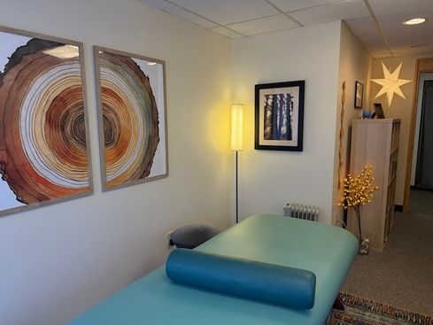 Full time room for naturopathy, acupuncture, massage or other bodywork ...