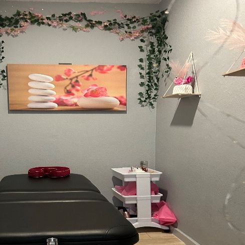 Massage Room for rent - Treatment rooms and therapy offices to rent in ...
