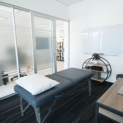 Luxurious Massage Room in North Naples - Therapist Offices, Salon ...