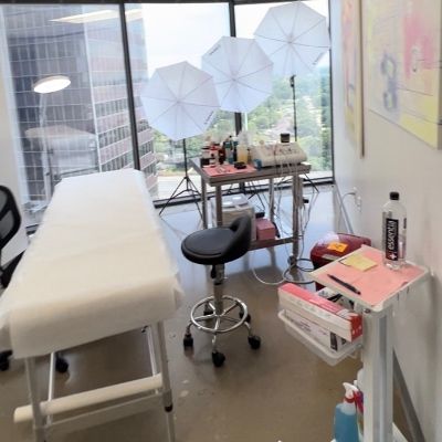 BEAUTIFUL SHARED OFFICE. MEDICAL, AESTHETICS, MASSAGE. VIEWS. BY THE ...