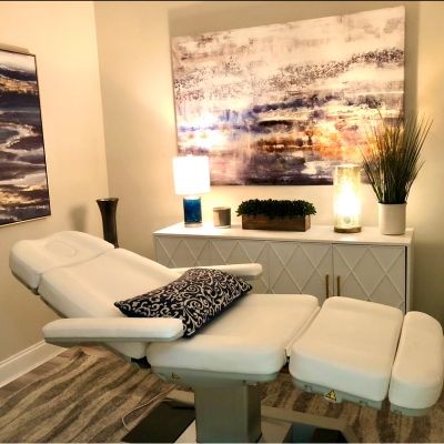 Facial/Massage/PTRoom - Therapist Offices, Salon Suites & Medical ...