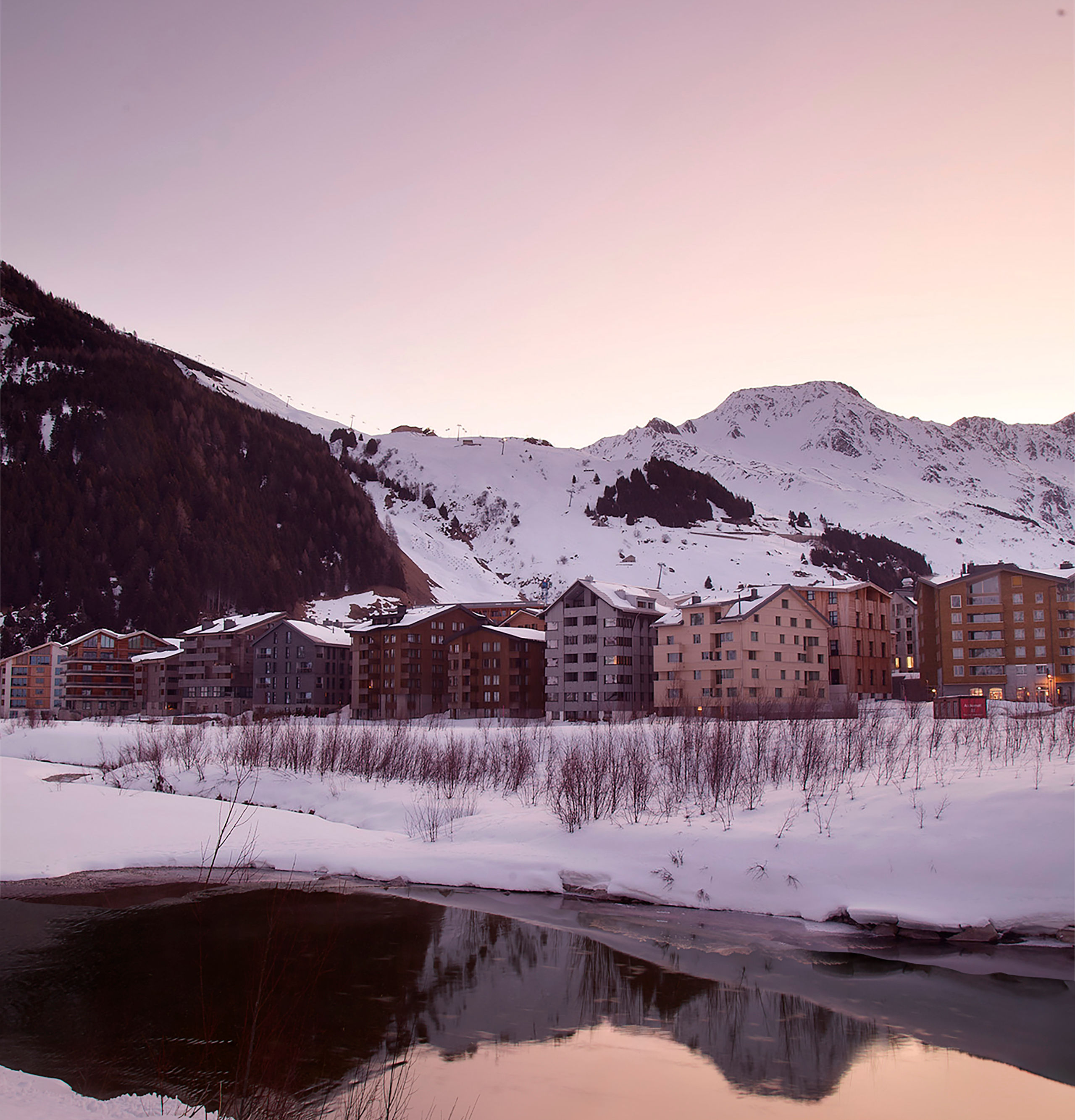 Webcam Card Grid - Andermatt Swiss Alps