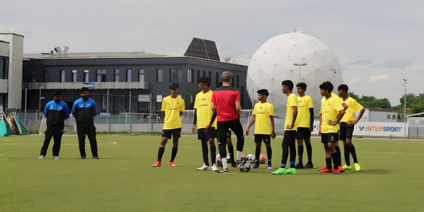 Football, Badminton & Swimming Coaching for Kids & Adults | Sporthood