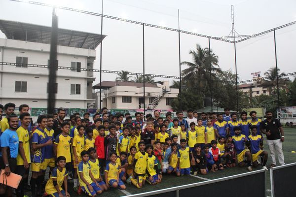 Book courts, Kids Coaching, Football, Badminton, Swimming near you