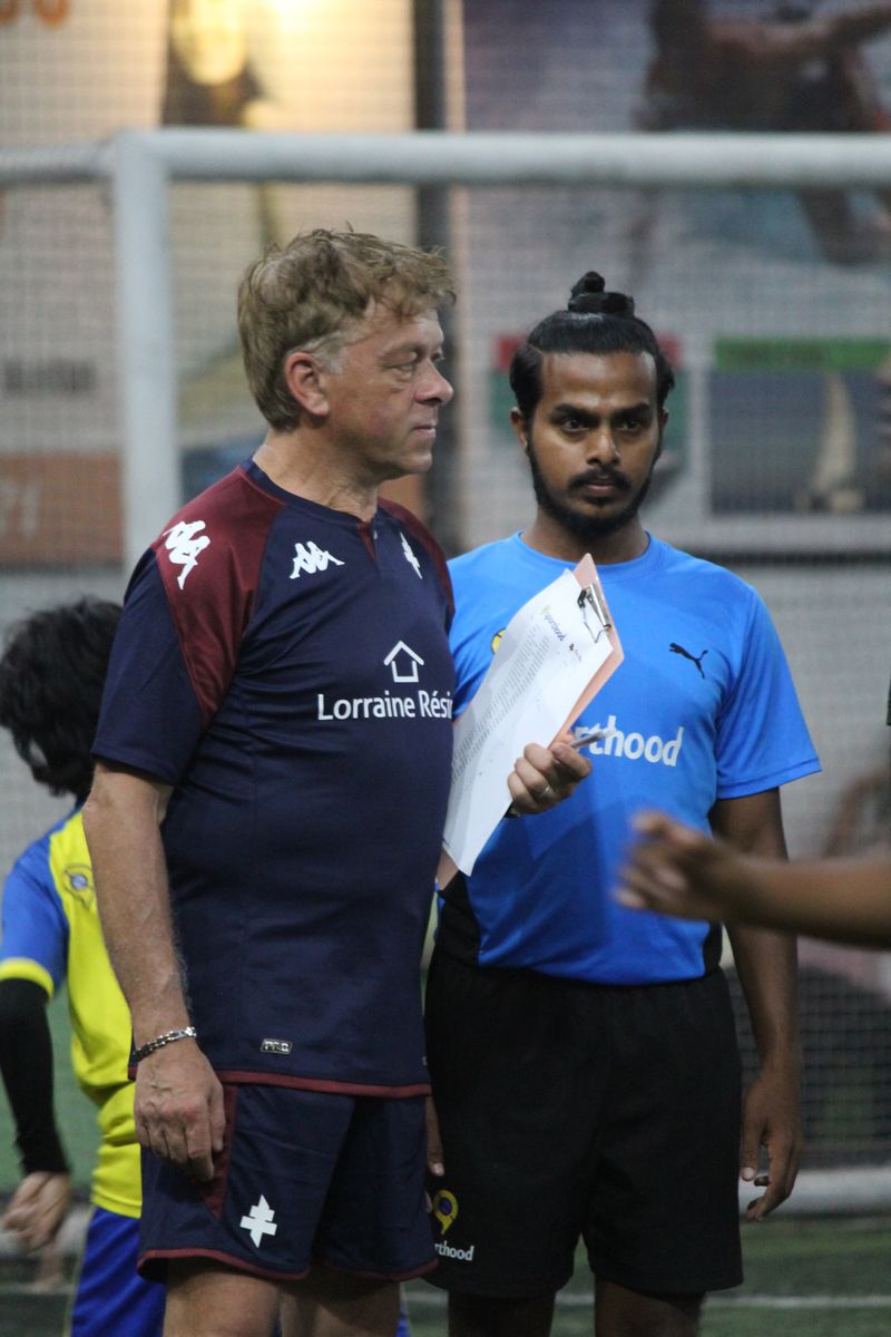 Book courts, Kids Coaching, Football, Badminton, Swimming near you