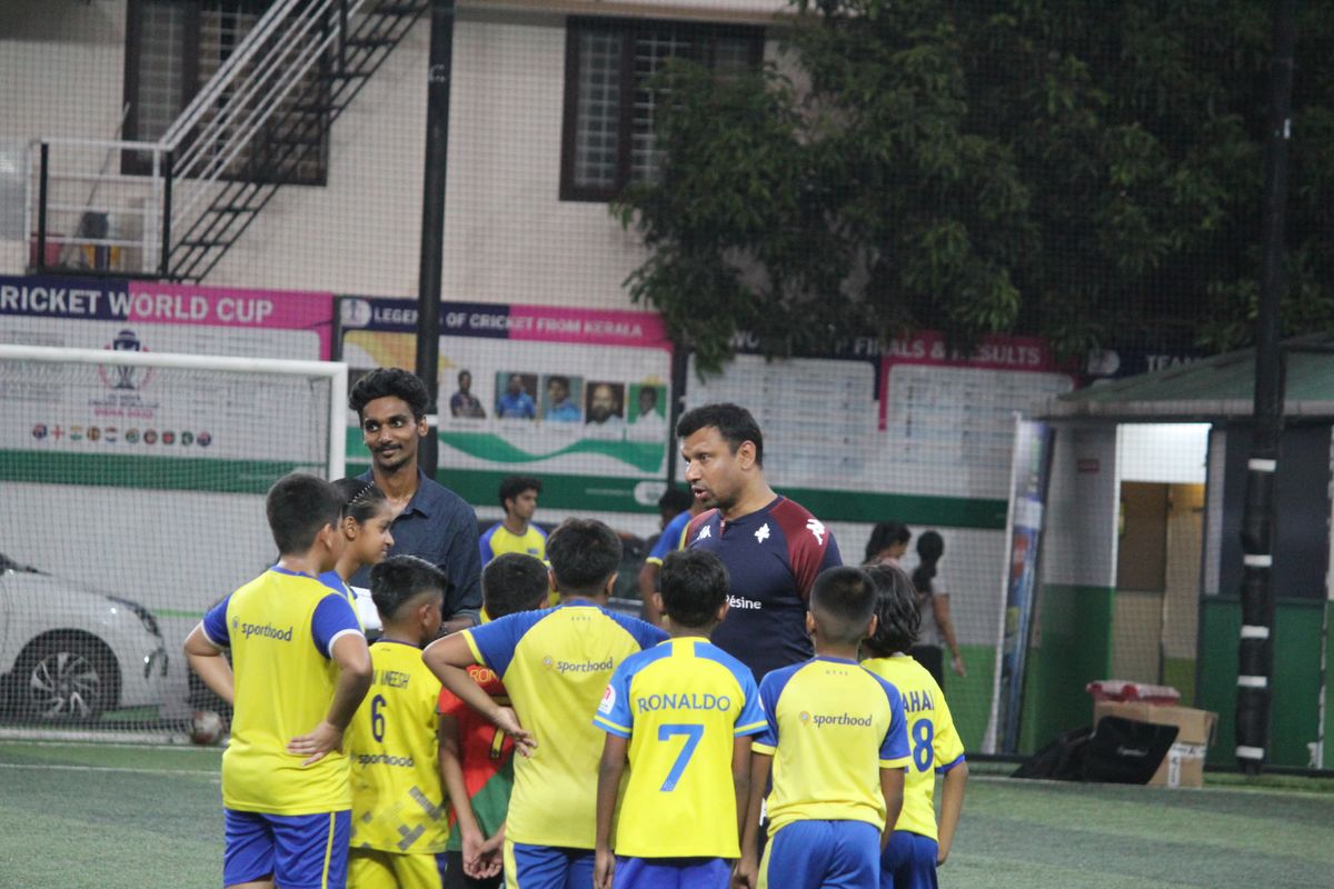 Book courts, Kids Coaching, Football, Badminton, Swimming near you