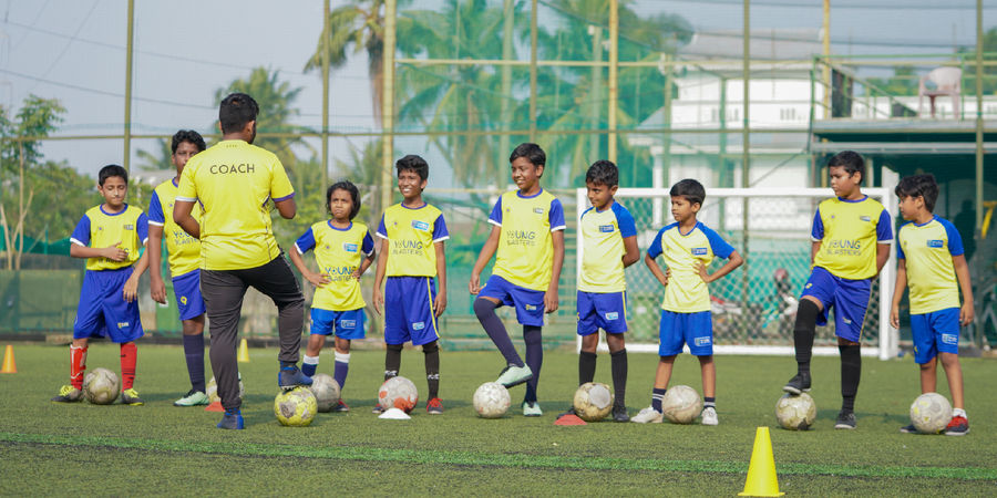 Football, Badminton & Swimming Coaching for Kids & Adults | Sporthood