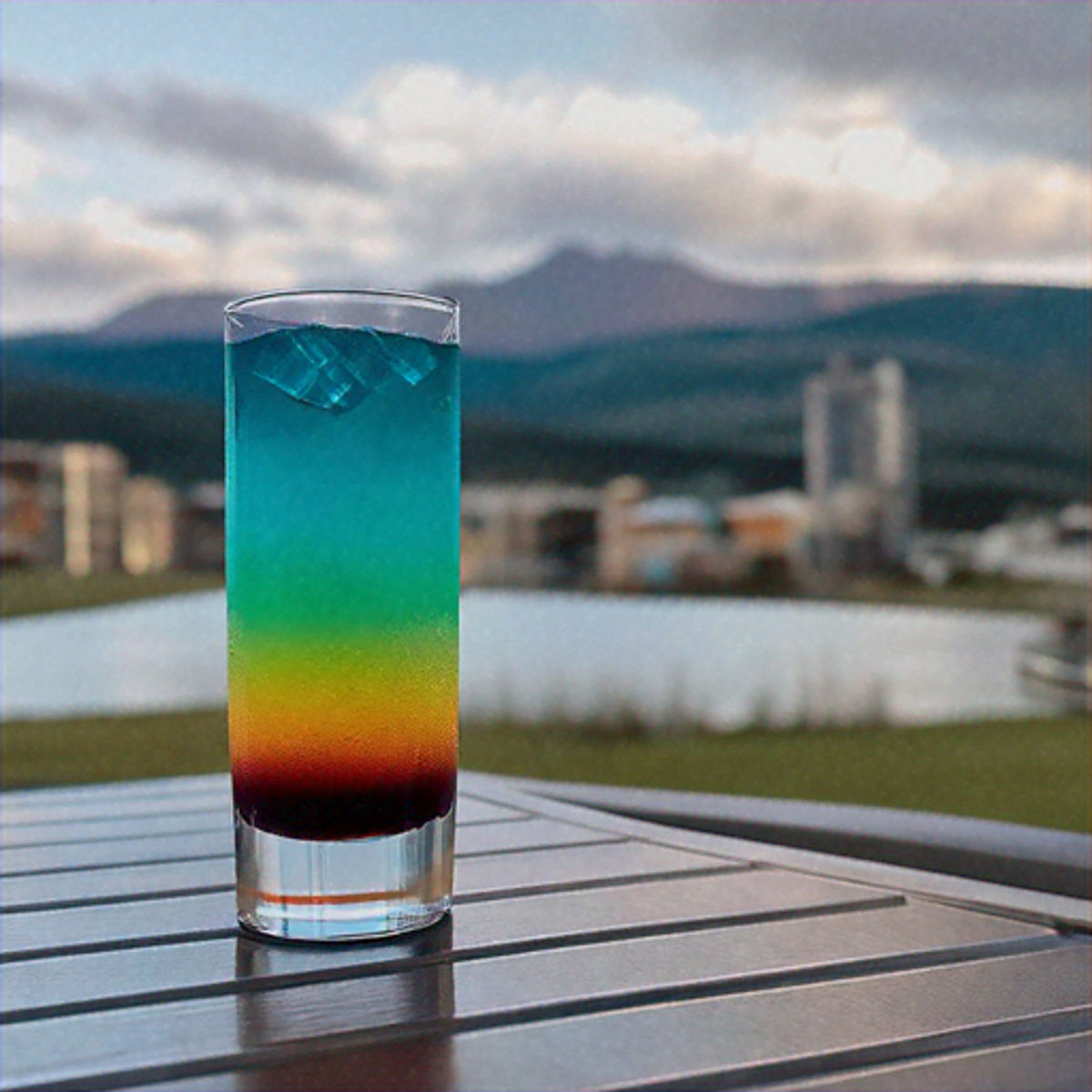 Aurora Elixir, A dazzling cocktail inspired by the Northern Lights