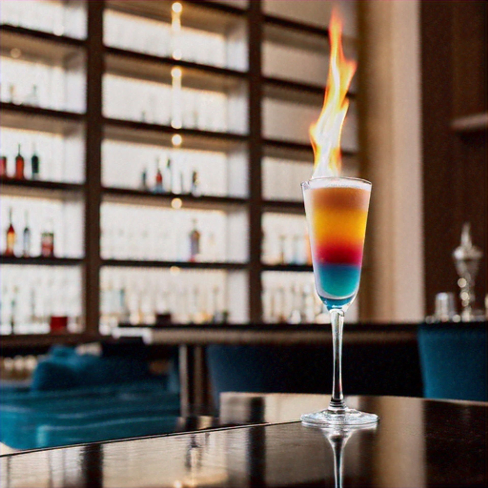Cocktail Flamme Olympique, Visually captivating and flavor-packed drink ...