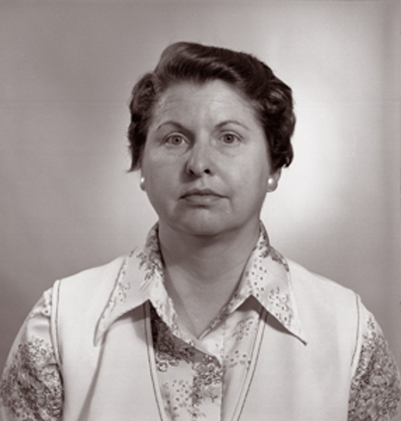 Helen Joan Bailey Morley given Recognition of Eminence - Alpha Sigma Alpha Helen Joan Bailey Morley given Recognition of Eminence - Alpha Sigma Alpha