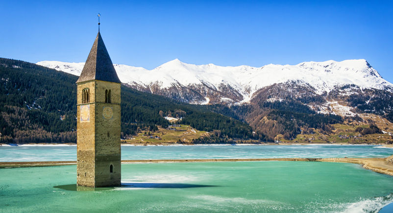 Places That Look Like They Belong in a Fairytale Around the World