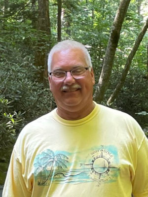 Larry Lezon | Hitzeman Funeral Home & Cremation Services