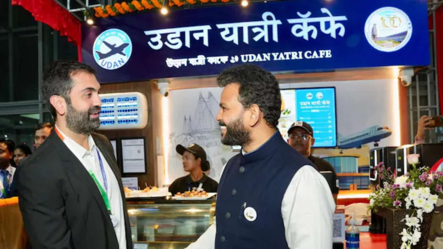 UDAAN Yatri Cafe: Affordable Airport Meals By Modi Govt | Janta Khana