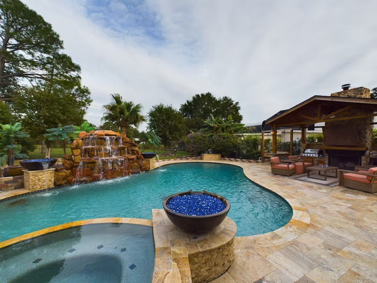 Buckle & Boots: Luxe Outdoor Lounge with Pool, Fire Pit + Gym | Houston ...