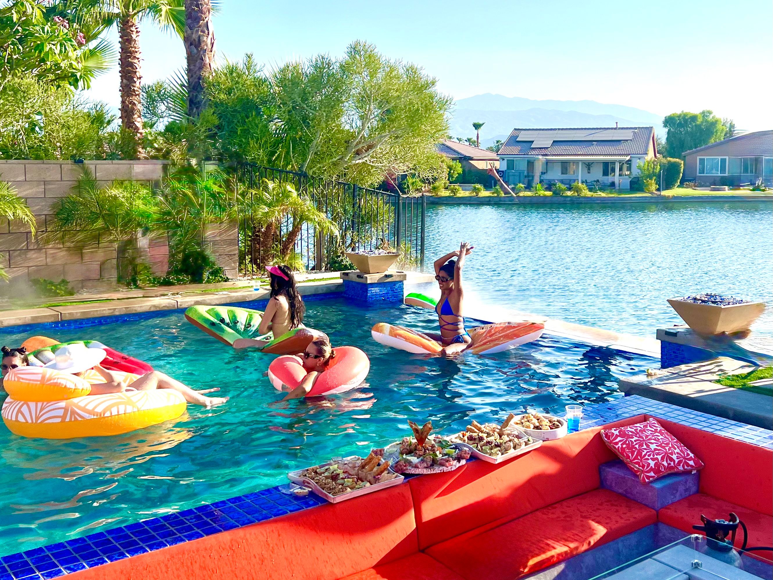 Ratings & Reviews for Lakefront Oasis with Infinity Pool, Mist System ...
