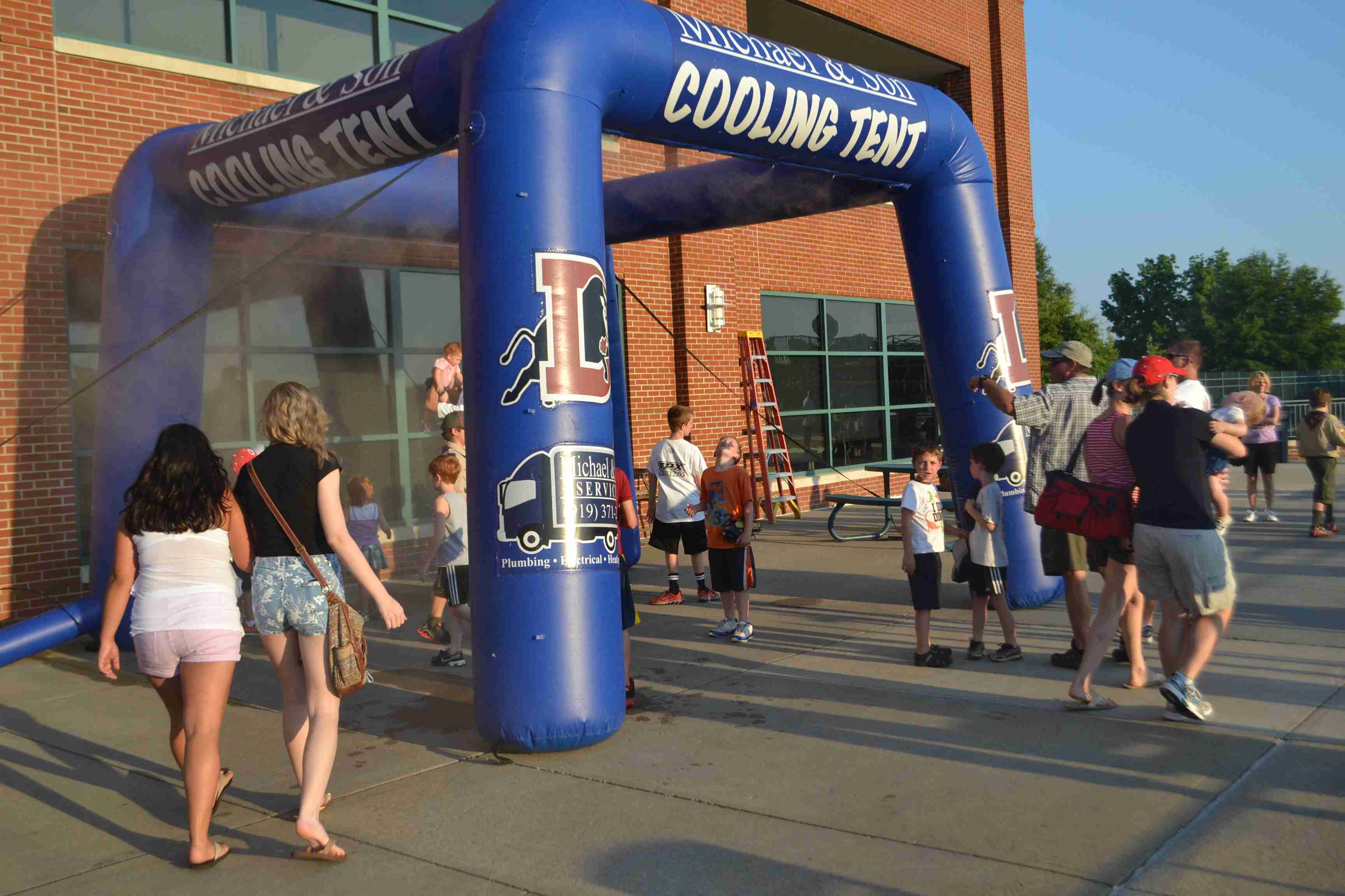 Inflatable Mid-Pressure Mister 10x10 | Big Fogg