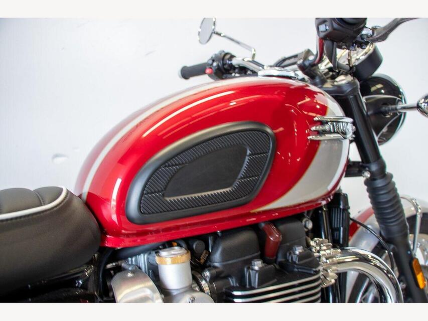 Triumph BONNEVILLE T120 ELVIS PRESLEY LIMITED EDITION - Motorbike ...