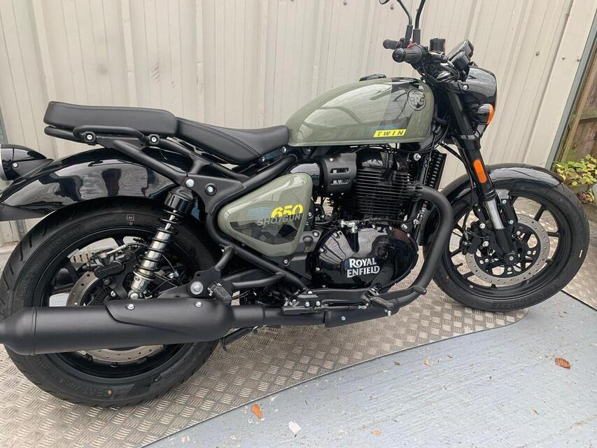 Royal Enfield Shotgun 650 (2025) - Motorbike Community & Free Bike ...
