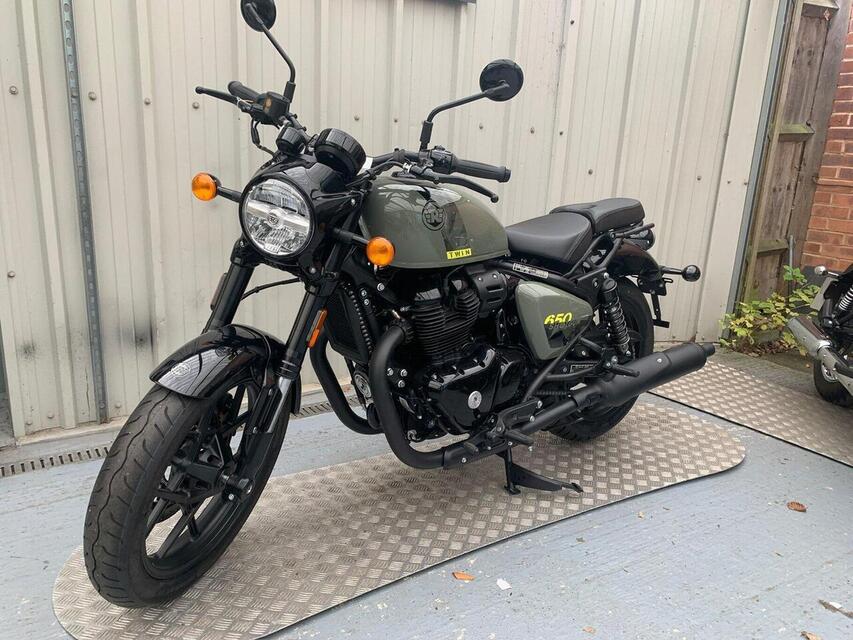 Royal Enfield Shotgun 650 (2025) - Motorbike Community & Free Bike ...