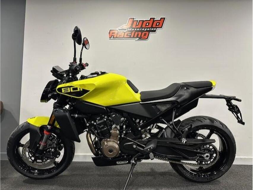 Husqvarna VITPILEN 801 (2025) - Motorbike Community & Free Bike ...