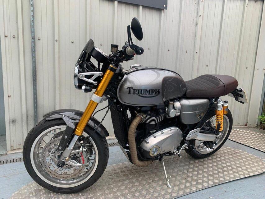 Triumph Thruxton 1200 R (2017) - Motorbike Community & Free Bike ...