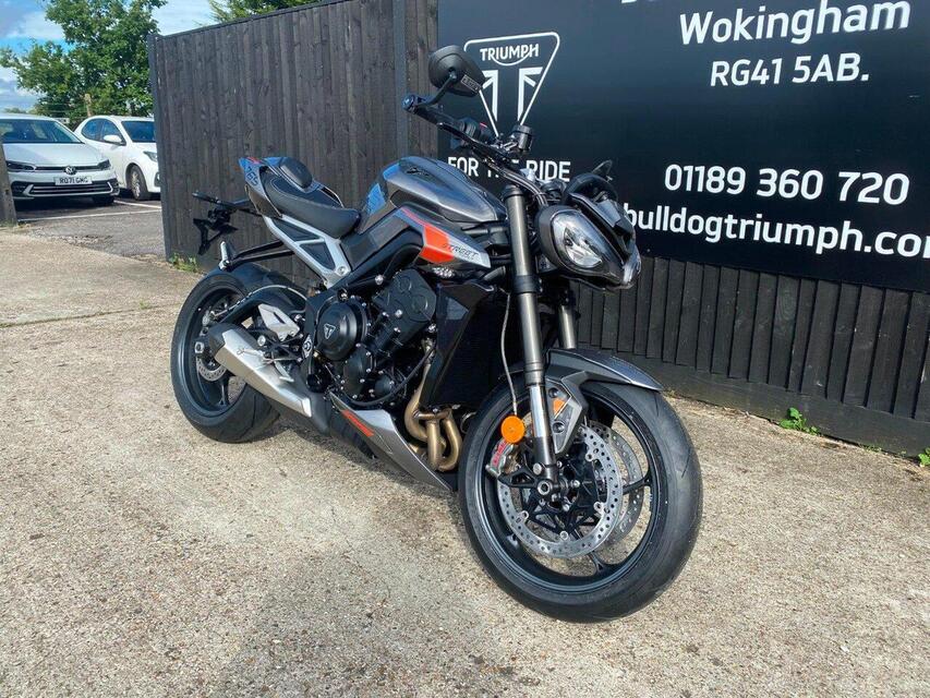 Triumph Street Triple 765 (2025) - Motorbike Community & Free Bike ...