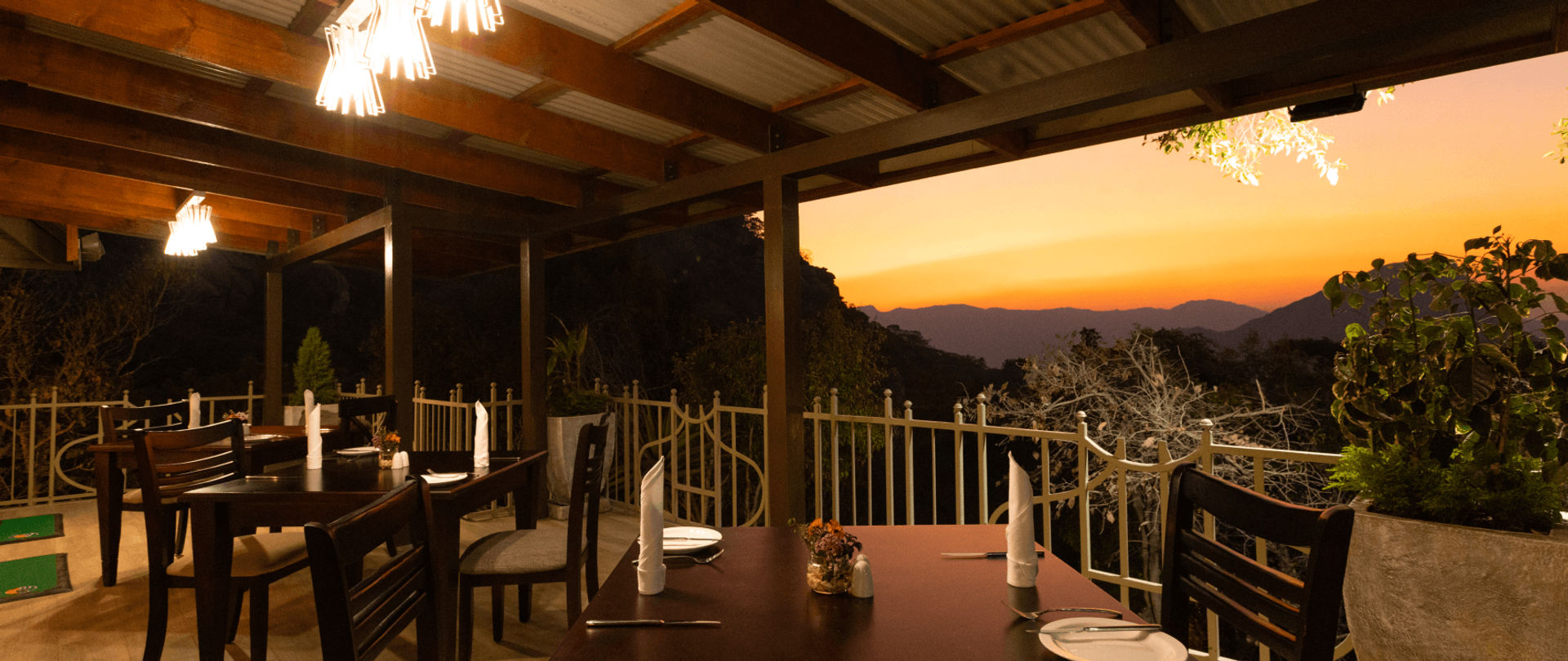 Dining at Rupurara Valley Lodge | Exquisite Culinary Experiences