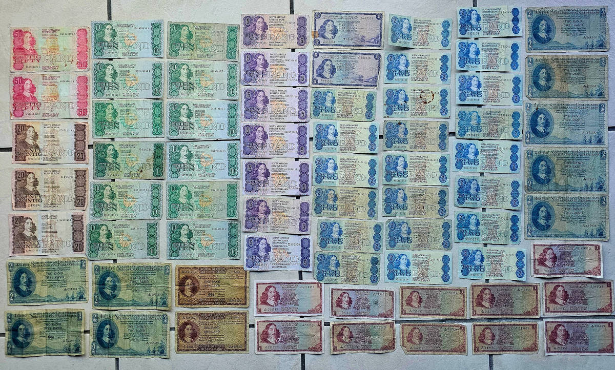 Other South African Bank Notes - Crazy R1 Start - Bulk Lot of SA notes ...