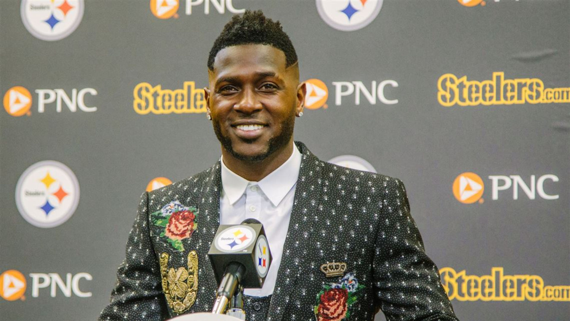 Antonio Brown Net Worth - CryptoGlobally Antonio Brown Net Worth - CryptoGlobally