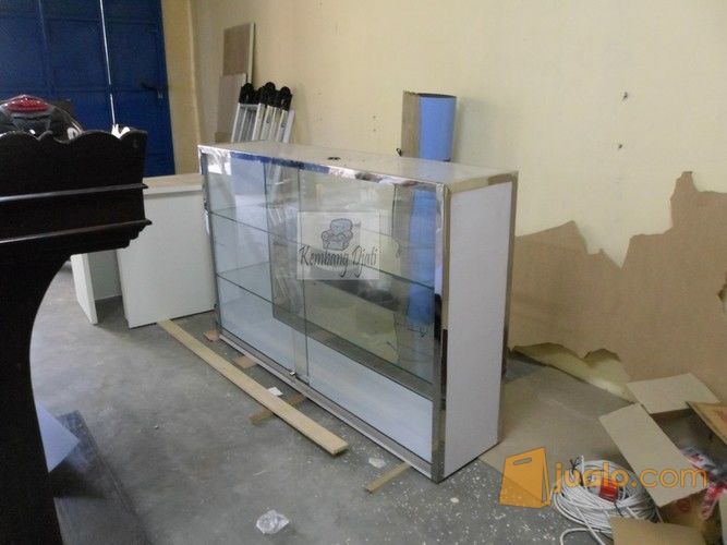 Etalase Display Stainless Steel di Kota Semarang, Jawa Tengah | Jualo.com