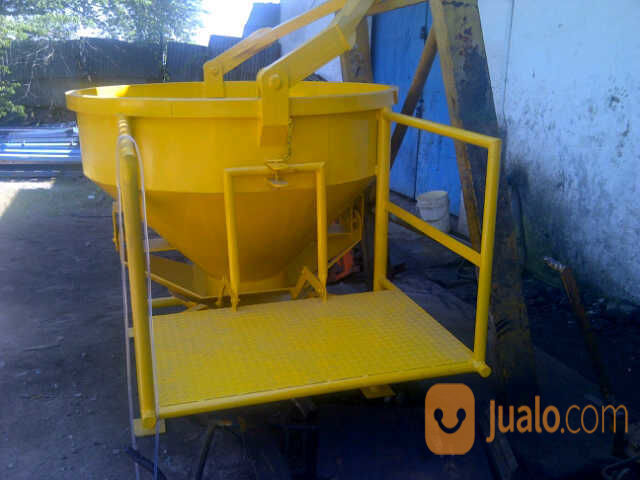 Bucket Cor Kap 0,8 M3 di Kota Surabaya, Jawa Timur | Jualo.com