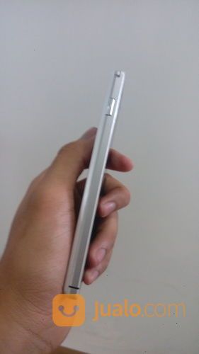 Handphone Sharp Aquos 304, 4g LTE di Kota Tangerang, Banten | Jualo.com