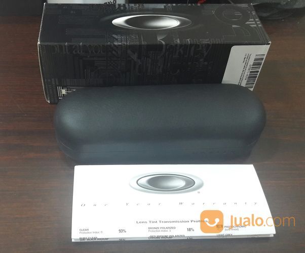 Box Kacamata Oakley di Kota Jakarta Selatan, DKI Jakarta | Jualo.com