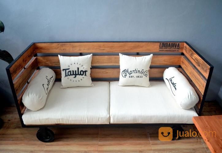 Sofa Keren Material Kayu Dan Besi, Bisa Custom Logo/Brand di Kab ...