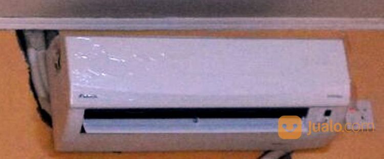 DAIKIN AC SPLIT 1 PK STKC 25 QV INVERTER SMILE R32 di Kab. Tangerang ...