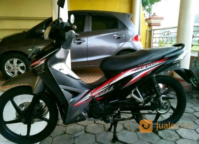 Motor Absolute Revo Tahun 2011 di Kota Surabaya, Jawa Timur | Jualo.com