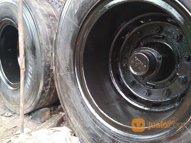 Buntut Trailer Panjang di Kota Jakarta Utara, DKI Jakarta | Jualo.com